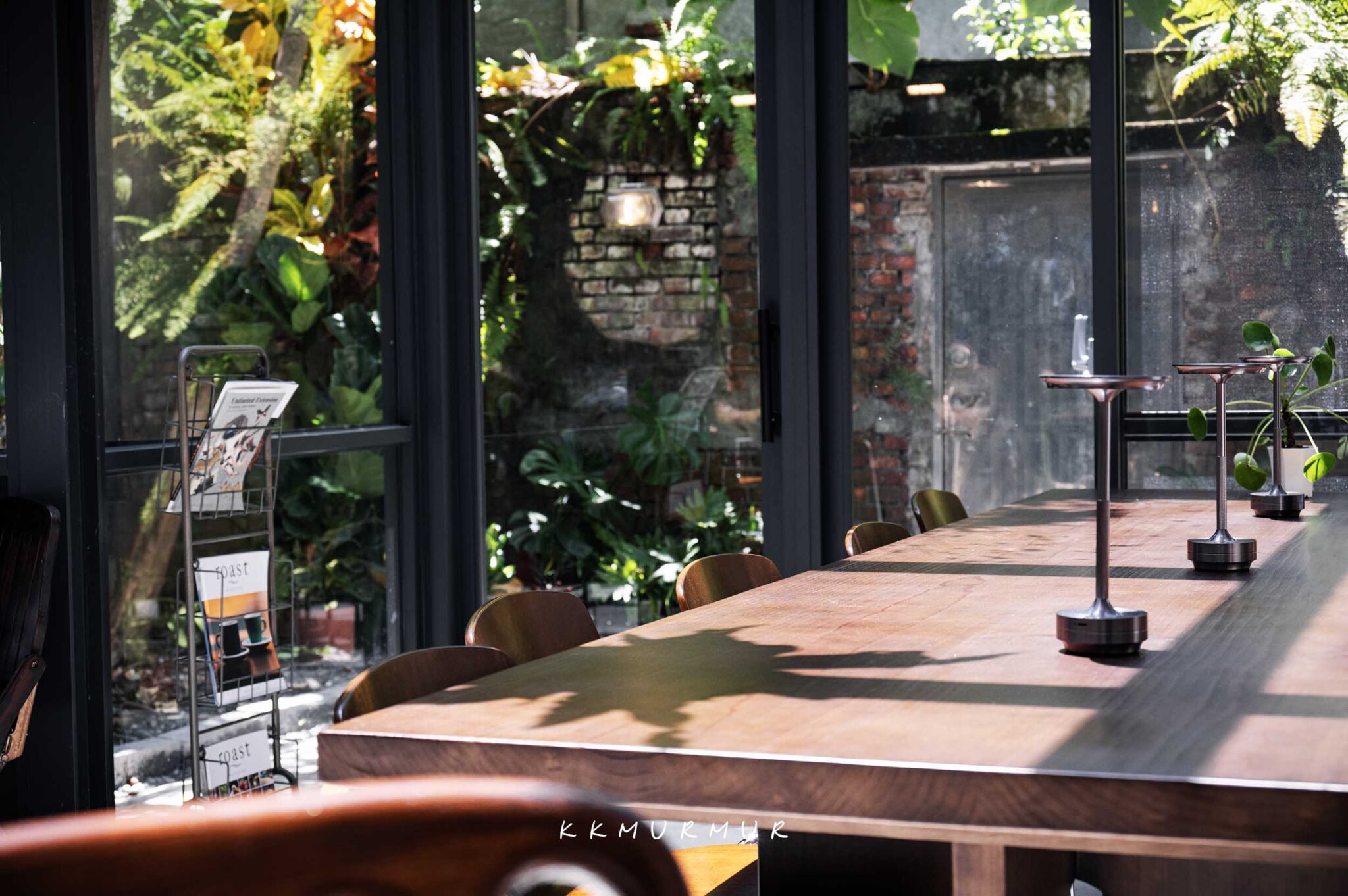 【PAUSE Coffee Roaster】絕美玻璃屋咖啡廳，感受陽光與植物的浪漫｜台北南港咖啡廳推薦｜捷運南港展覽館站(菜單) - 老K嘴一下